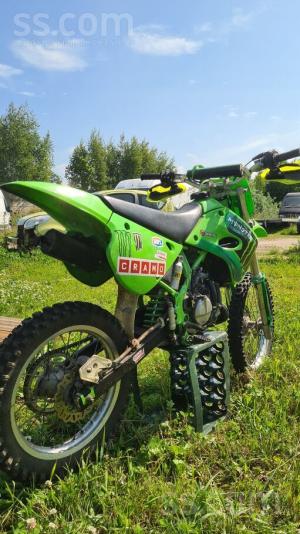 Кавасаки KX 85 2000 в Лиепая, объемом двигателя 85.00 л и пробегом 0 тыс. км за 1250 €, фото 3 на AUTOMOTO.COM.LV