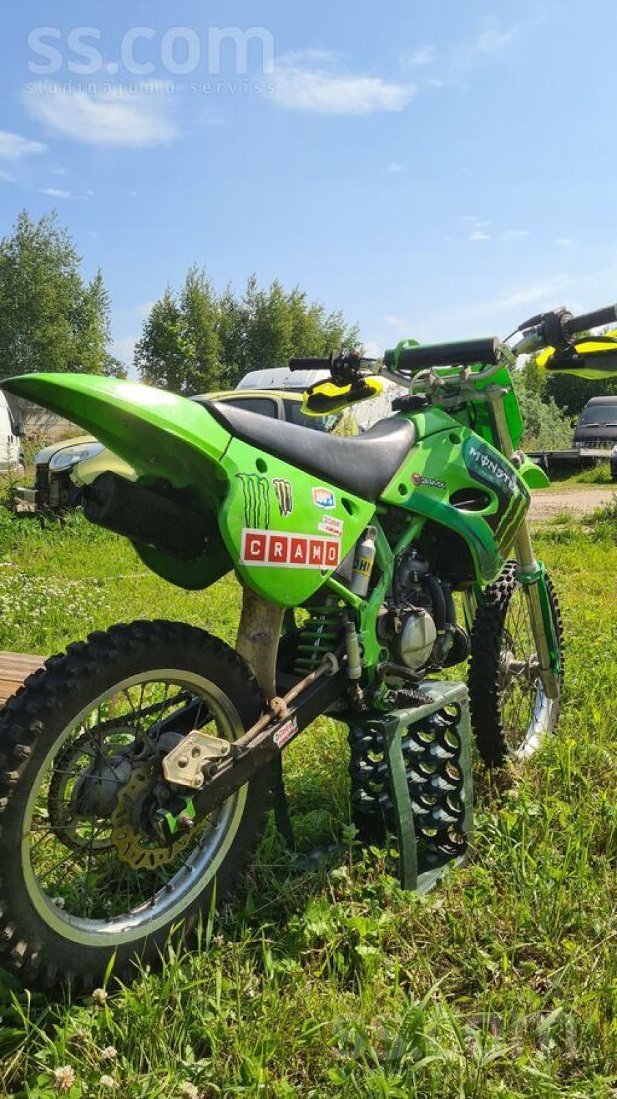 Кавасаки KX 85 2000 в Лиепая, объемом двигателя 85.00 л и пробегом 0 тыс. км за 1250 €, фото 3 на AUTOMOTO.COM.LV