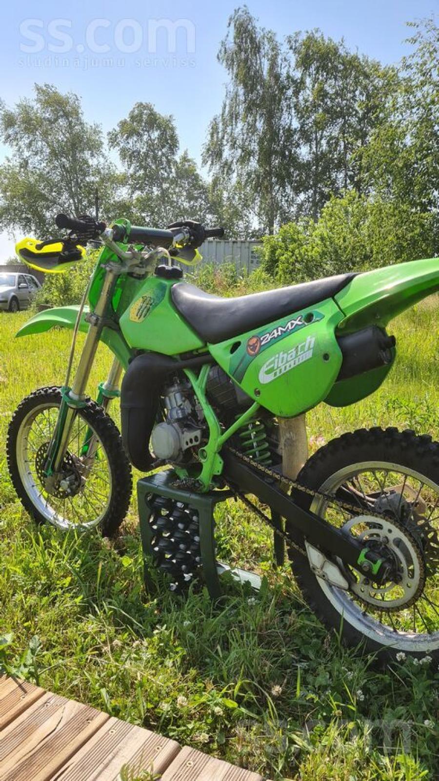 Кавасаки KX 85 2000 в Лиепая, объемом двигателя 85.00 л и пробегом 0 тыс. км за 1250 €, фото 5 на AUTOMOTO.COM.LV