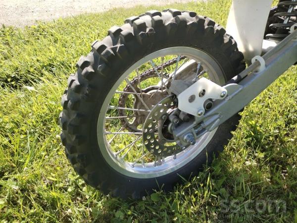 Кавасаки KX 85 2012 в Огре, объемом двигателя 85.00 л и пробегом 0 тыс. км за 900 €, фото 3 на AUTOMOTO.COM.LV