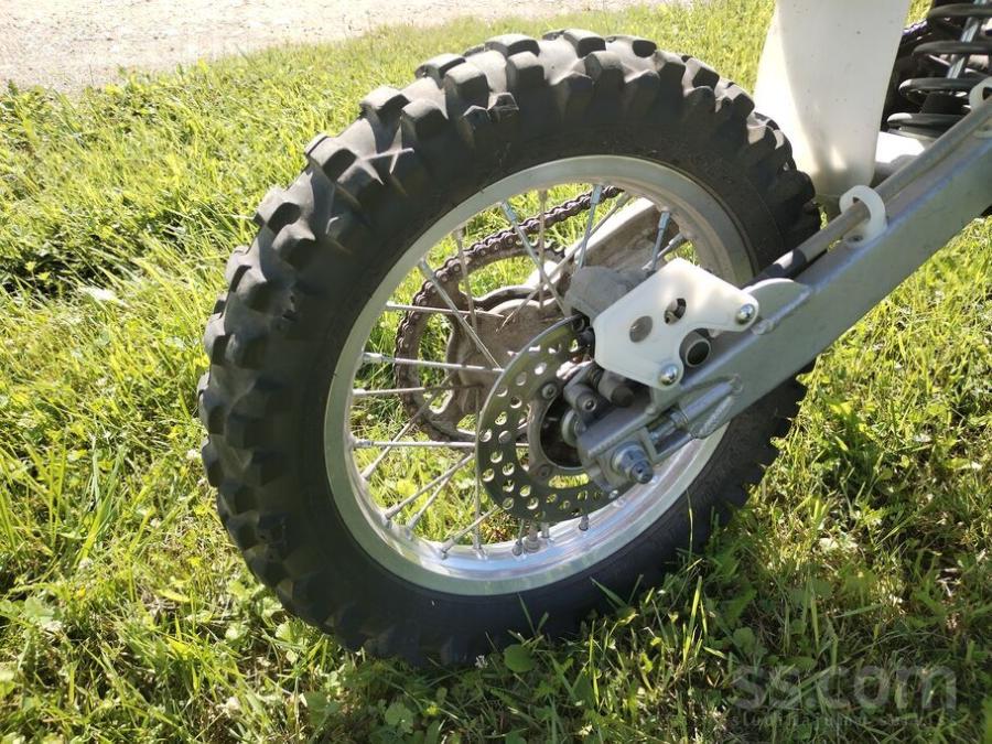 Kawasaki KX 85 2012 in Ogre, with an engine capacity of 85.00 L and mileage of 0 thousand km for 900 €, photo 4 on AUTOMOTO.COM.LV