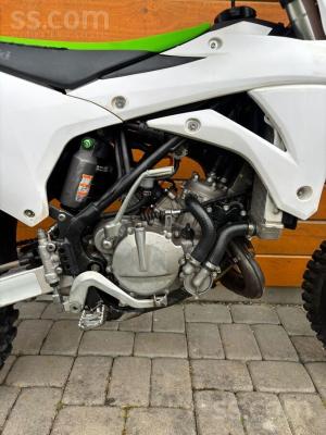 Kawasaki KX 85 2018 in Riga, with an engine capacity of 85.00 L and mileage of 0 thousand km for 1800 €, photo 6 on AUTOMOTO.COM.LV