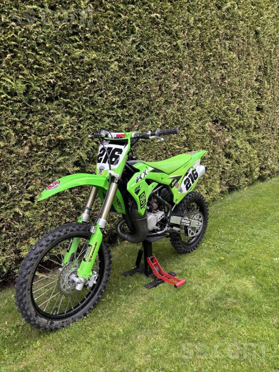 Kawasaki KX 85 2025 in Riga, with an engine capacity of 85.00 L and mileage of 0 thousand km for 2900 €, photo 4 on AUTOMOTO.COM.LV