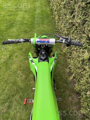 Kawasaki KX 85 2025 in Riga, with an engine capacity of 85.00 L and mileage of 0 thousand km for 2900 €, photo 10 on AUTOMOTO.COM.LV