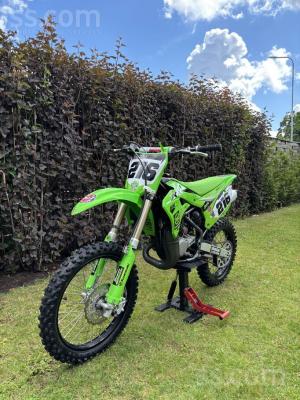 Kawasaki KX 85 2025 Rīga, ar dzinēja tilpumu 85.00 L un nobraukumu 0 tūkst. km par 2700 €, foto 5 vietnē AUTOMOTO.COM.LV