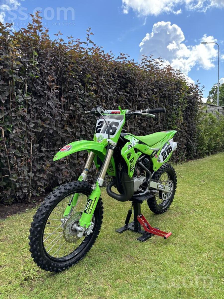 Kawasaki KX 85 2025 Rīga, ar dzinēja tilpumu 85.00 L un nobraukumu 0 tūkst. km par 2700 €, foto 5 vietnē AUTOMOTO.COM.LV