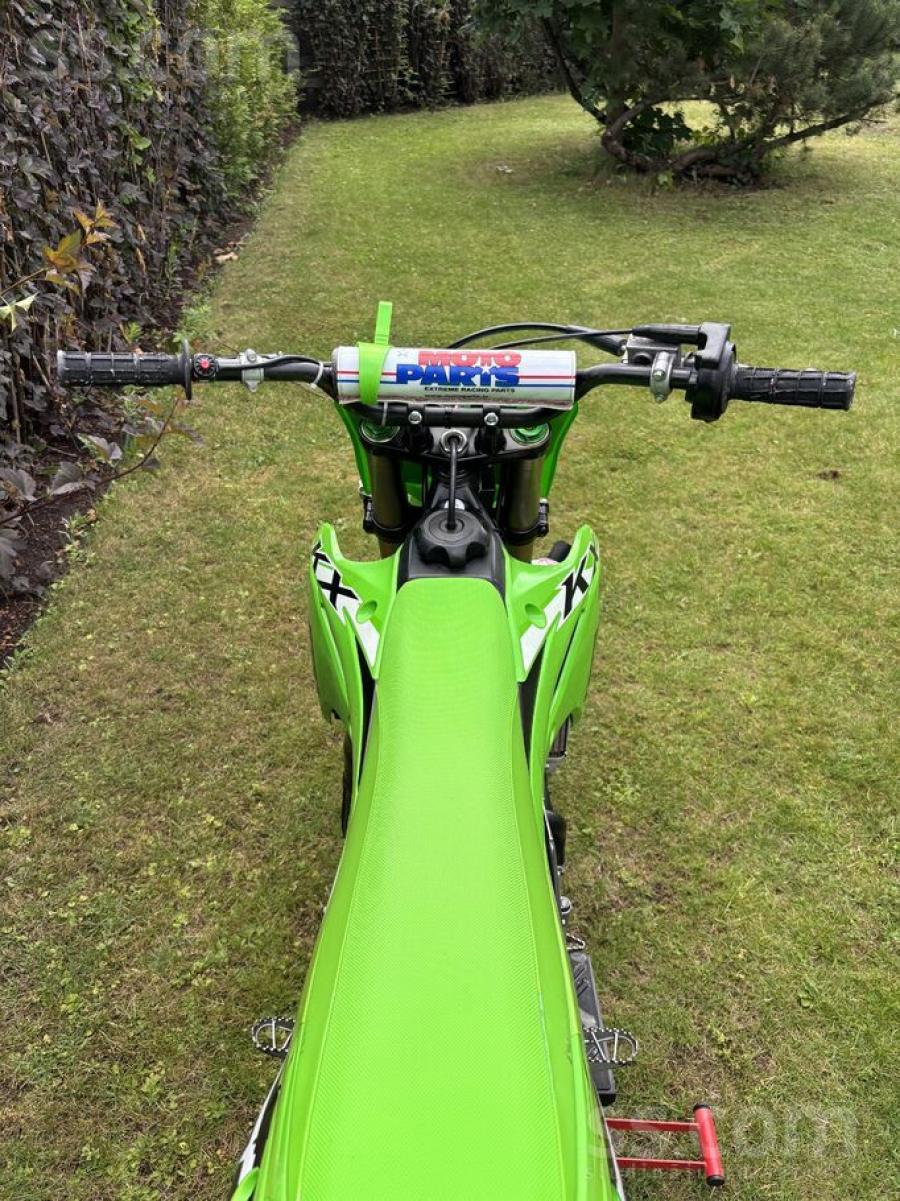 Kawasaki KX 85 2025 Rīga, ar dzinēja tilpumu 85.00 L un nobraukumu 0 tūkst. km par 2700 €, foto 8 vietnē AUTOMOTO.COM.LV