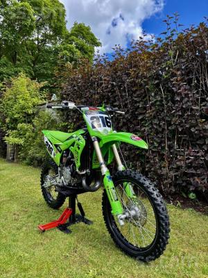 Кавасаки KX 85 2025 в Рига, объемом двигателя 85.00 л и пробегом 0 тыс. км за 2500 €, фото  на AUTOMOTO.COM.LV