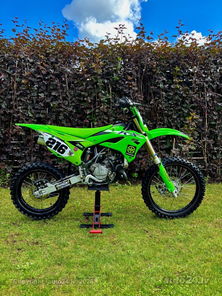 Kawasaki KX 85 2025 in Riga, with an engine capacity of 85.00 L and mileage of 0 thousand km for 2500 €, photo 4 on AUTOMOTO.COM.LV