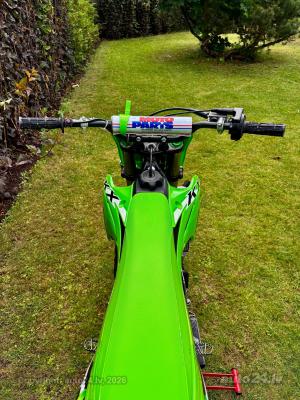 Kawasaki KX 85 2025 in Riga, with an engine capacity of 85.00 L and mileage of 0 thousand km for 2500 €, photo 8 on AUTOMOTO.COM.LV