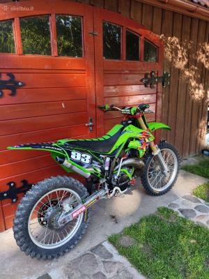 Zaļš Kawasaki KX 1992 Tauragė, ar dzinēja tilpumu 0.00 L un nobraukumu 0 tūkst. km par 1900 €, foto  vietnē AUTOMOTO.COM.LV