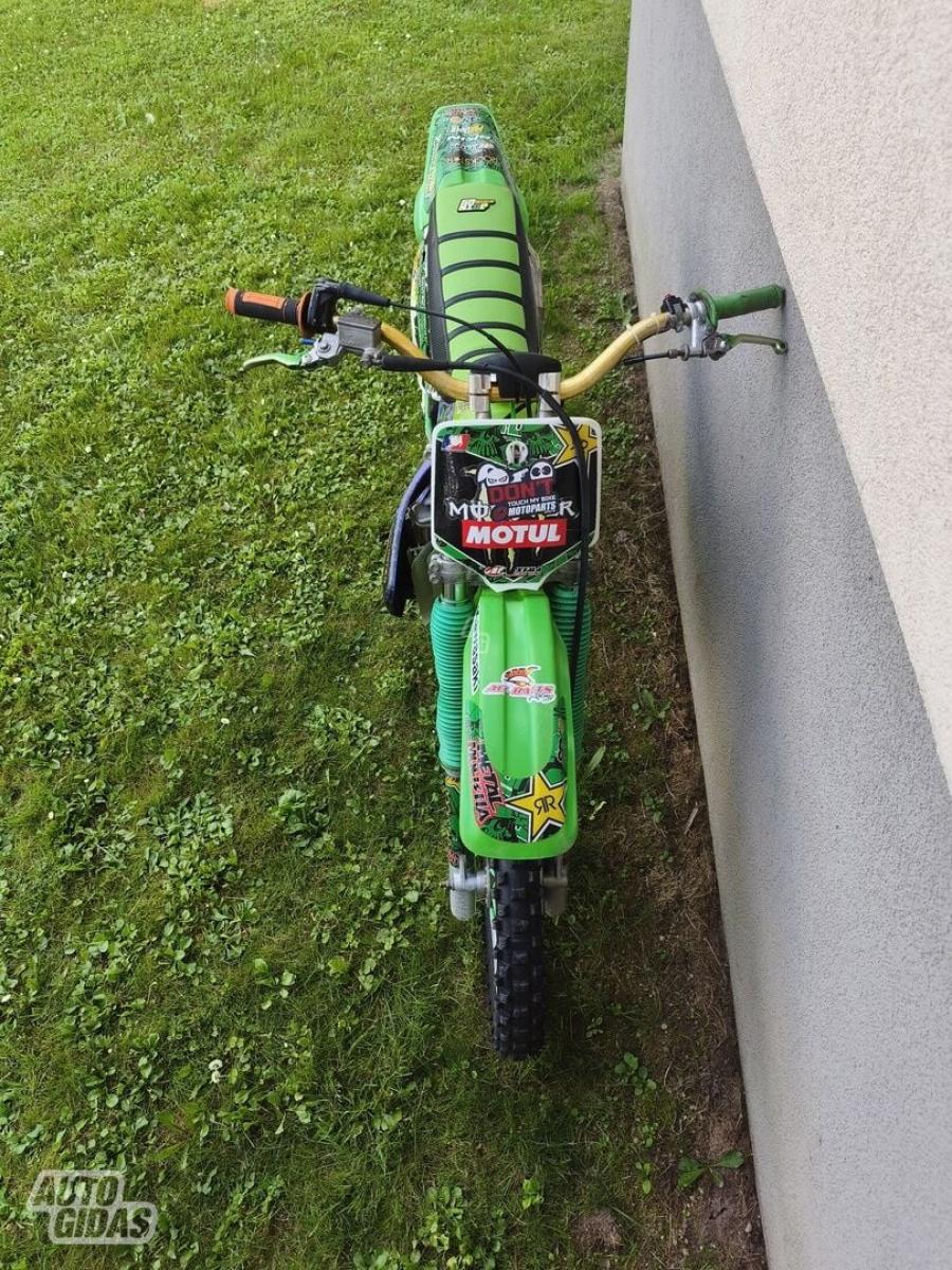 Green Kawasaki KX 2003 in Silale, with an engine capacity of 0.00 L and mileage of 0 thousand km for 1200 €, photo 8 on AUTOMOTO.COM.LV