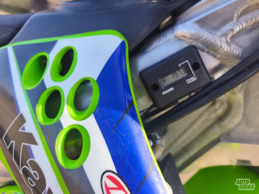 Kawasaki KX 2010 Ignalina, ar dzinēja tilpumu 0.25 L un nobraukumu 0 tūkst. km par 1999 €, foto 5 vietnē AUTOMOTO.COM.LV