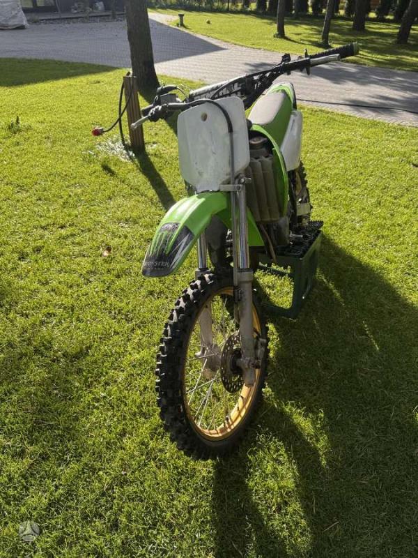 Кавасаки KX 2010 в Каунас на AUTOMOTO.COM.LV Кавасаки KX 2010 в Каунас, объемом двигателя 65.00 л и пробегом 1 тыс. км за 1150 €, фото 5 на AUTOMOTO.COM.LV