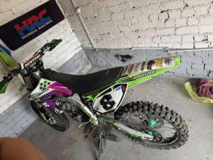 Kawasaki KX 2014 Šilutė, ar dzinēja tilpumu 0.45 L un nobraukumu 1 tūkst. km par 1900 €, foto 5 vietnē AUTOMOTO.COM.LV
