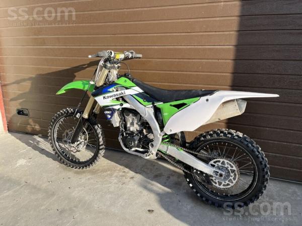 Kawasaki KX 2015 in Preili, with an engine capacity of 0.45 L and mileage of 0 thousand km for 2500 €, photo 4 on AUTOMOTO.COM.LV