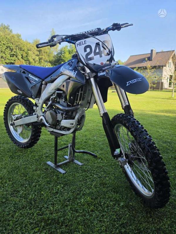 Kawasaki KXF 2008 in Silale, with an engine capacity of 0.45 L and mileage of 0 thousand km for 2000 €, photo 2 on AUTOMOTO.COM.LV