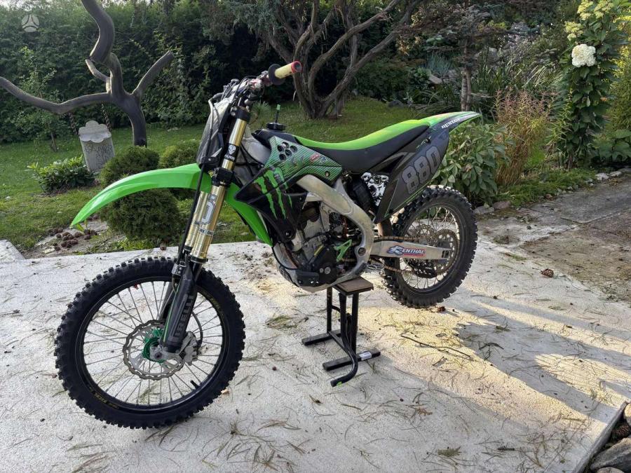 Kawasaki KXF 2010 in Kaunas, with an engine capacity of 0.25 L and mileage of 0 thousand km for 3200 €, photo 3 on AUTOMOTO.COM.LV