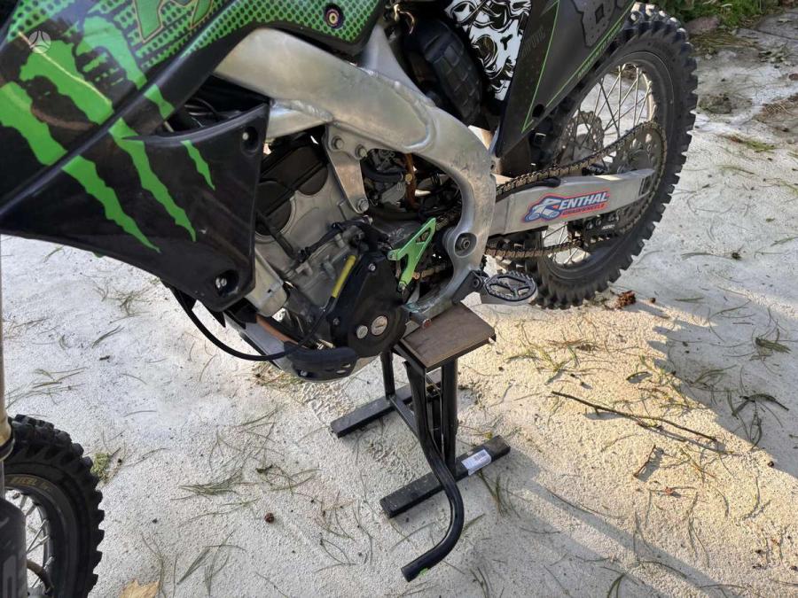 Kawasaki KXF 2010 in Kaunas, with an engine capacity of 0.25 L and mileage of 0 thousand km for 3200 €, photo 13 on AUTOMOTO.COM.LV