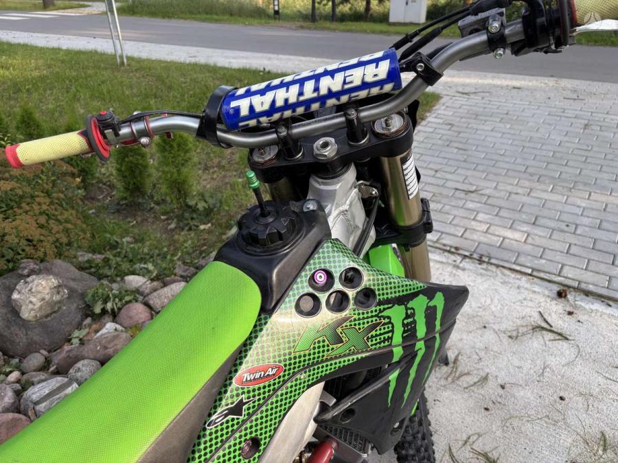 Kawasaki KXF 2010 in Kaunas, with an engine capacity of 0.25 L and mileage of 0 thousand km for 3200 €, photo 18 on AUTOMOTO.COM.LV
