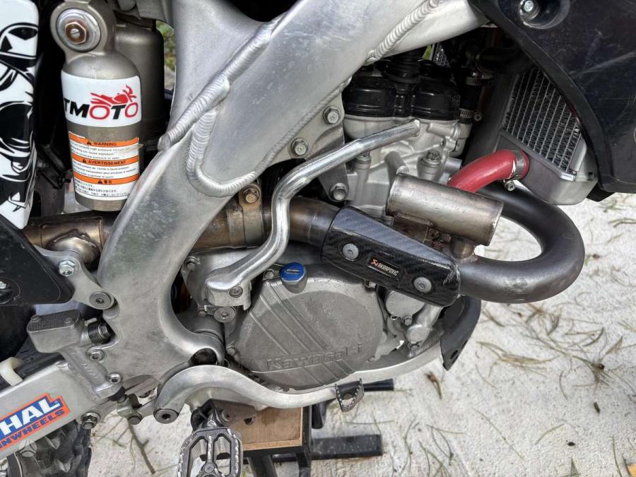 Kawasaki KXF 2010 in Kaunas, with an engine capacity of 0.25 L and mileage of 0 thousand km for 3200 €, photo 22 on AUTOMOTO.COM.LV