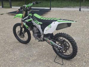 Kawasaki KXF 2015 in Siauliai, with an engine capacity of 0.45 L and mileage of 1 thousand km for 2350 €, photo 4 on AUTOMOTO.COM.LV