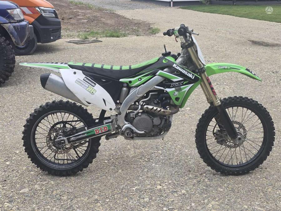 Kawasaki KXF 2015 in Siauliai, with an engine capacity of 0.45 L and mileage of 1 thousand km for 2350 €, photo 6 on AUTOMOTO.COM.LV
