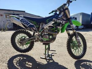 Balts Kawasaki KXF 2012 Kauņa, ar dzinēja tilpumu 0.45 L un nobraukumu 0 tūkst. km par 3200 €, foto 3 vietnē AUTOMOTO.COM.LV