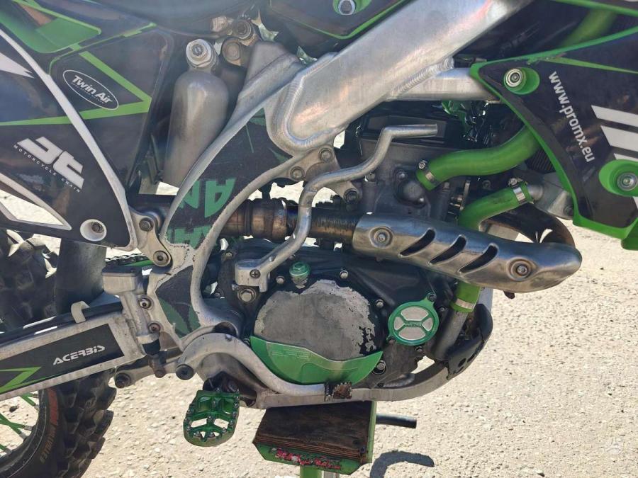Balts Kawasaki KXF 2012 Kauņa, ar dzinēja tilpumu 0.45 L un nobraukumu 0 tūkst. km par 3200 €, foto 7 vietnē AUTOMOTO.COM.LV