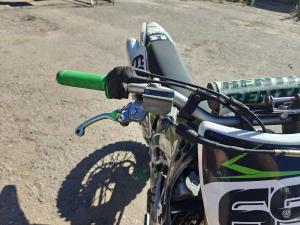 Balts Kawasaki KXF 2012 Kauņa, ar dzinēja tilpumu 0.45 L un nobraukumu 0 tūkst. km par 3200 €, foto 9 vietnē AUTOMOTO.COM.LV