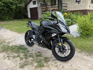 Черный Кавасаки Ninja 650 2017 в Каунас, объемом двигателя 0.65 л и пробегом 19 тыс. км за 5499 €, фото 3 на AUTOMOTO.COM.LV