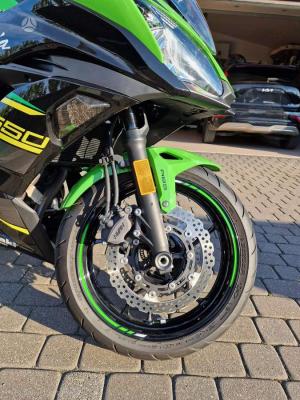 Черный Кавасаки Ninja 650 2018 в Вильнюс, объемом двигателя 0.65 л и пробегом 15 тыс. км за 4600 €, фото 6 на AUTOMOTO.COM.LV