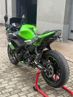 Черный Кавасаки Ninja 650 2019 в Пярну, объемом двигателя 0.65 л и пробегом 30 тыс. км за 5790 €, фото 8 на AUTOMOTO.COM.LV