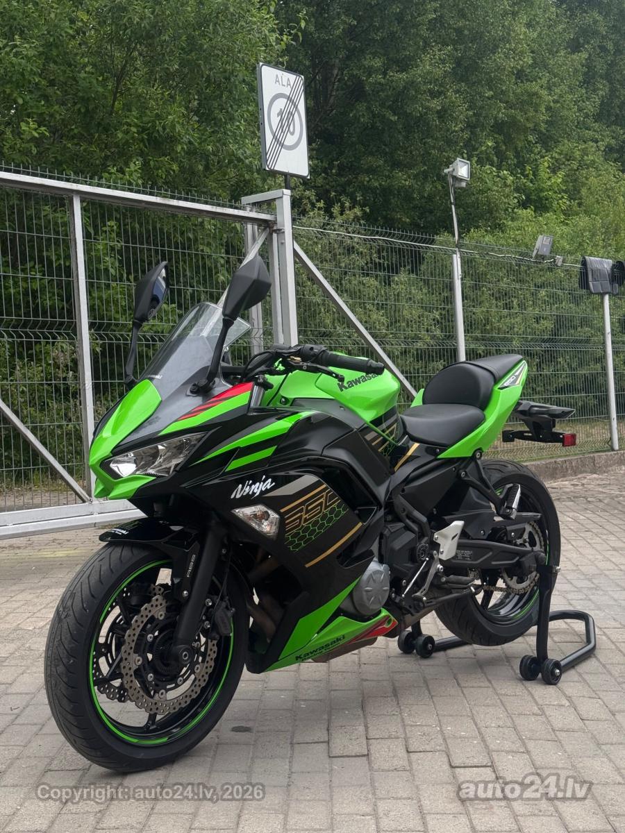 Black Kawasaki Ninja 650 2020 in Parnu, with an engine capacity of 0.65 L and mileage of 25 thousand km for 6190 €, photo 4 on AUTOMOTO.COM.LV