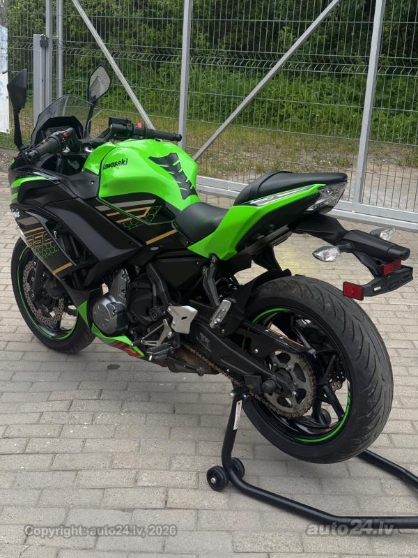Черный Кавасаки Ninja 650 2020 в Пярну, объемом двигателя 0.65 л и пробегом 25 тыс. км за 6190 €, фото 8 на AUTOMOTO.COM.LV