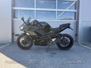 Black Kawasaki Ninja 650 2021 in Parnu, with an engine capacity of 0.65 L and mileage of 21 thousand km for 5900 €, photo 3 on AUTOMOTO.COM.LV