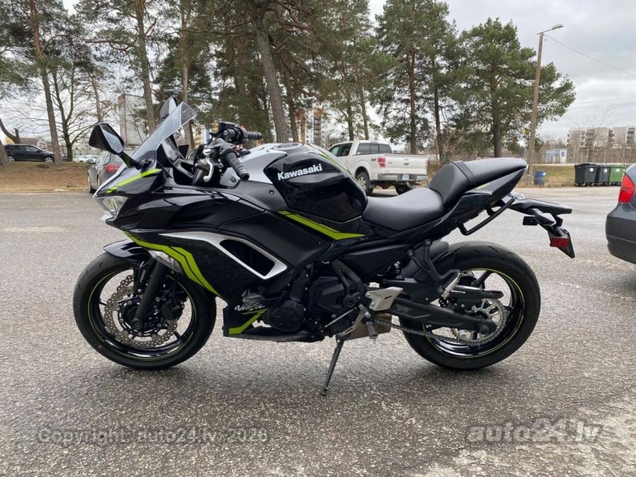 Melns Kawasaki Ninja 650 2022 Tallina, ar dzinēja tilpumu 0.65 L un nobraukumu 10 tūkst. km par 5900 €, foto 8 vietnē AUTOMOTO.COM.LV