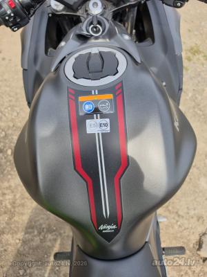 Black Kawasaki Ninja 650 2022 in Narva, with an engine capacity of 0.00 L and mileage of 0 thousand km for 7000 €, photo 6 on AUTOMOTO.COM.LV