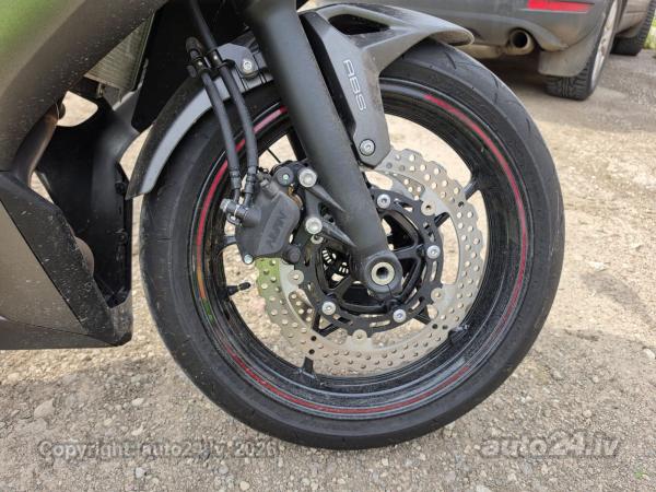 Black Kawasaki Ninja 650 2022 in Narva, with an engine capacity of 0.00 L and mileage of 0 thousand km for 7000 €, photo 10 on AUTOMOTO.COM.LV