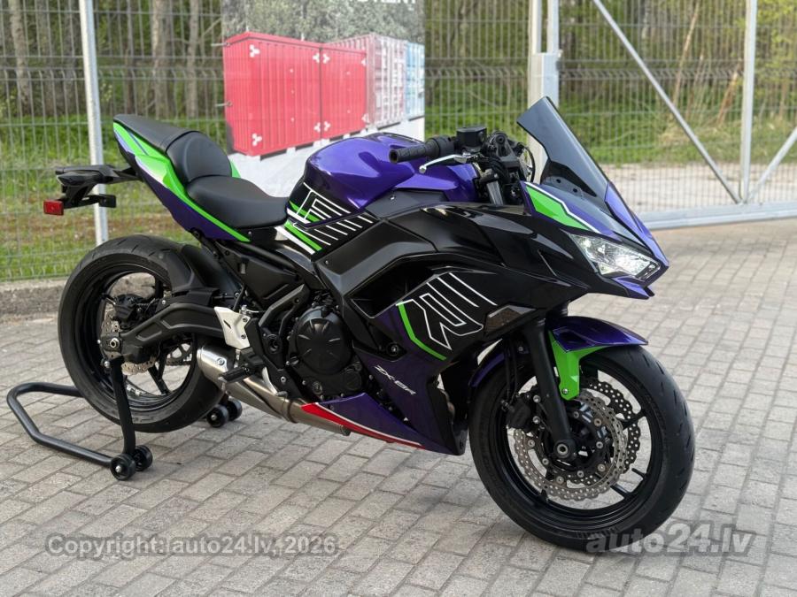 Черный Кавасаки Ninja 650 2024 в Пярну, объемом двигателя 0.65 л и пробегом 4 тыс. км за 6690 €, фото 1 на AUTOMOTO.COM.LV