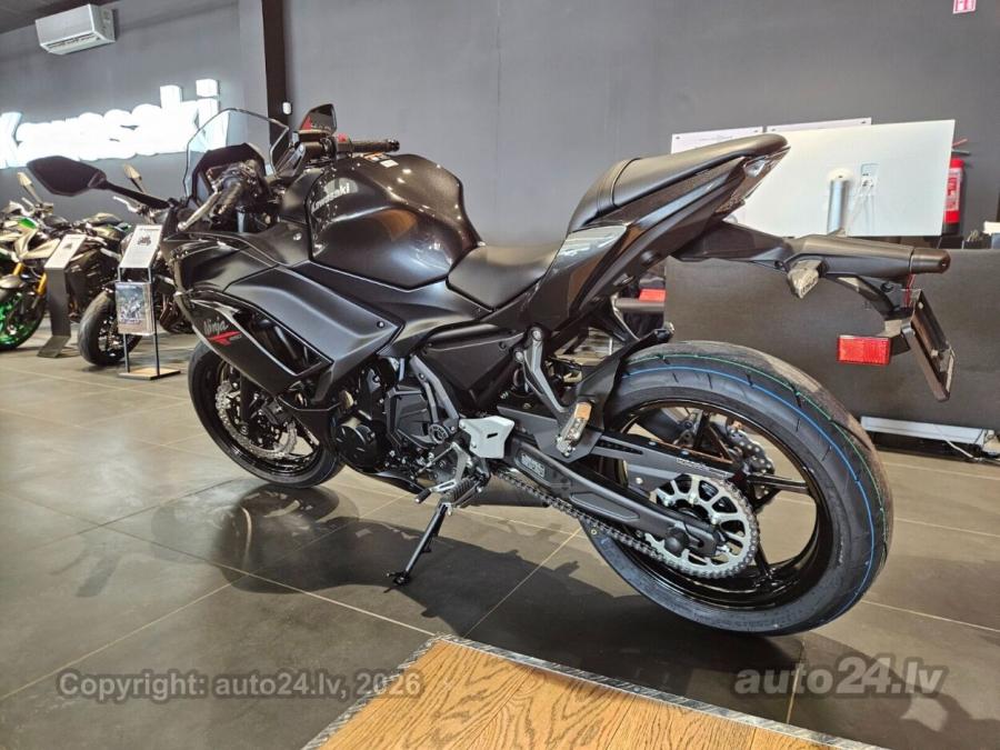 Серый Кавасаки Ninja 650 2026 в Таллин, объемом двигателя 0.65 л и пробегом 1 тыс. км за 8590 €, фото 3 на AUTOMOTO.COM.LV