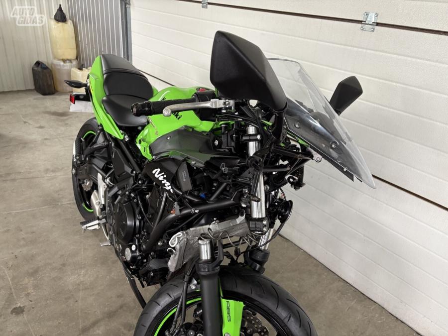 Kawasaki Ninja 650 2018 Kelmė, ar dzinēja tilpumu 0.65 L un nobraukumu 6 tūkst. km par 1330 €, foto 11 vietnē AUTOMOTO.COM.LV