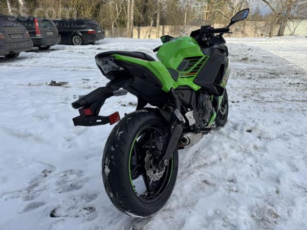 Кавасаки Ninja 650 2023 в Рига, объемом двигателя 0.65 л и пробегом 0 тыс. км за 4500 €, фото 3 на AUTOMOTO.COM.LV