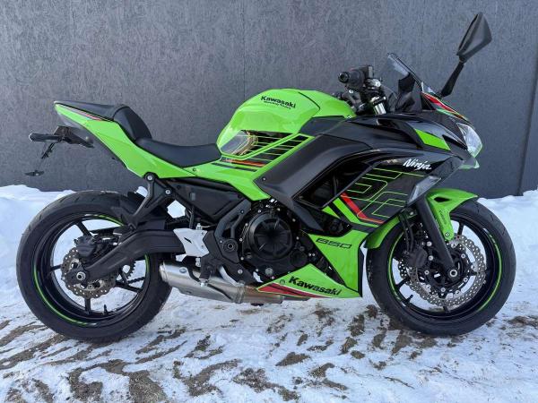 Kawasaki Ninja 650 2024 Kuršėnai, ar dzinēja tilpumu 0.65 L un nobraukumu 3 tūkst. km par 5999 €, foto 1 vietnē AUTOMOTO.COM.LV