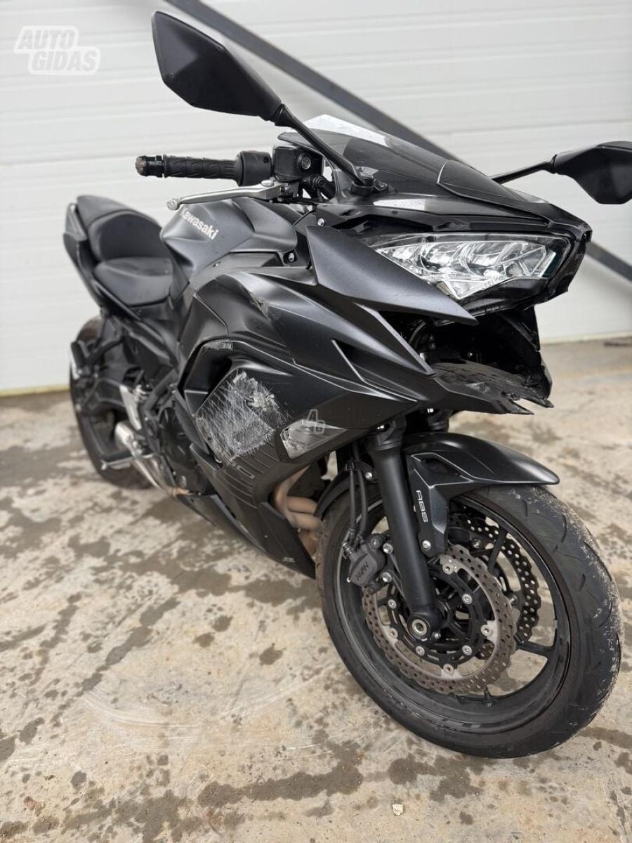 Kawasaki Ninja 650 2025 Tauragė, ar dzinēja tilpumu 0.00 L un nobraukumu 0 tūkst. km par 3550 €, foto 1 vietnē AUTOMOTO.COM.LV