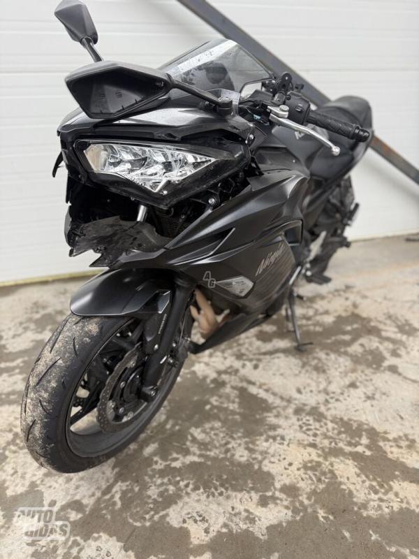 Kawasaki Ninja 650 2025 in Taurage, with an engine capacity of 0.00 L and mileage of 0 thousand km for 3550 €, photo 2 on AUTOMOTO.COM.LV