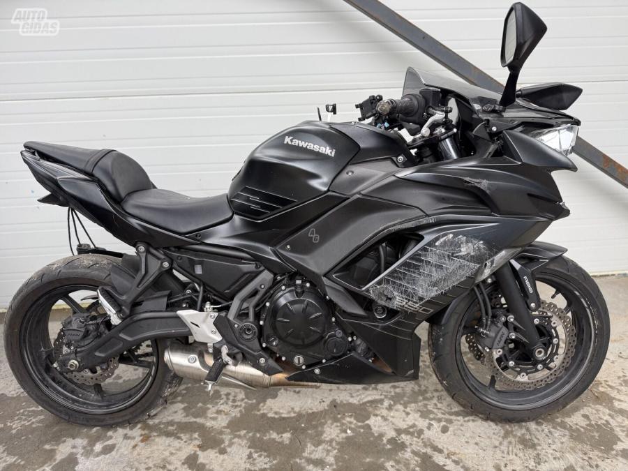 Kawasaki Ninja 650 2025 Tauragė, ar dzinēja tilpumu 0.00 L un nobraukumu 0 tūkst. km par 3550 €, foto 5 vietnē AUTOMOTO.COM.LV