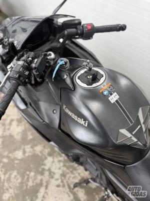 Kawasaki Ninja 650 2025 Tauragė, ar dzinēja tilpumu 0.00 L un nobraukumu 0 tūkst. km par 3550 €, foto 7 vietnē AUTOMOTO.COM.LV