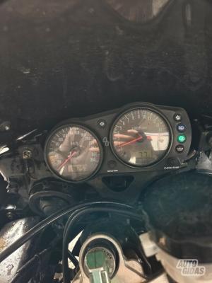 Black Kawasaki Ninja 2000 in Kaunas, with an engine capacity of 0.60 L and mileage of 78 thousand km for 2300 €, photo 7 on AUTOMOTO.COM.LV
