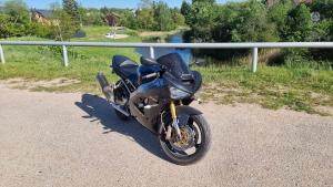 Black Kawasaki Ninja 2004 in Kaunas, with an engine capacity of 0.60 L and mileage of 72 thousand km for 2600 €, photo  on AUTOMOTO.COM.LV